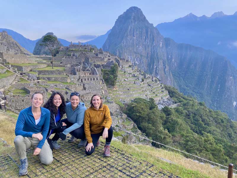 What Are the Requirements for Teaching English in Peru?